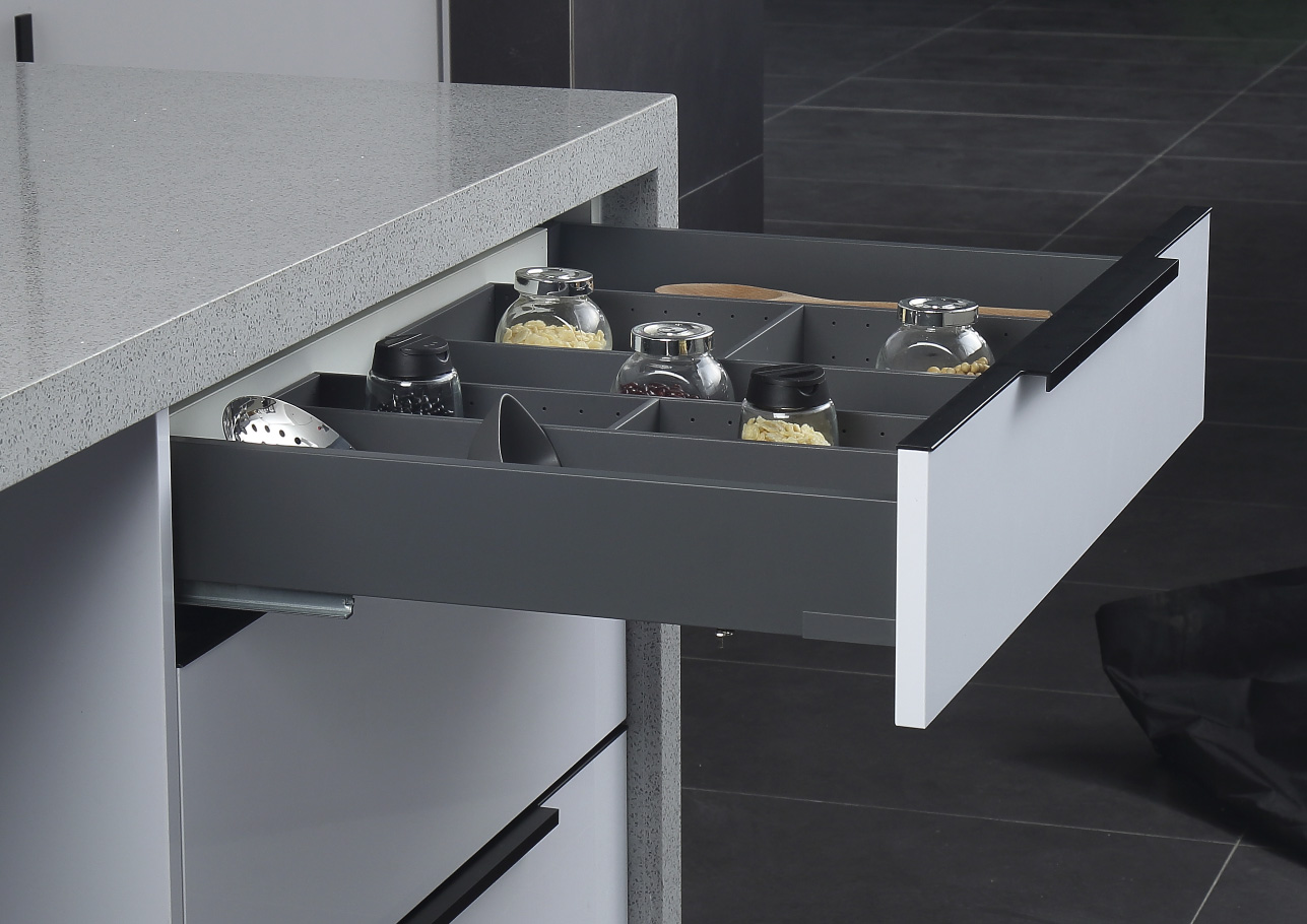 Q3384N | Toolslide drawer-side